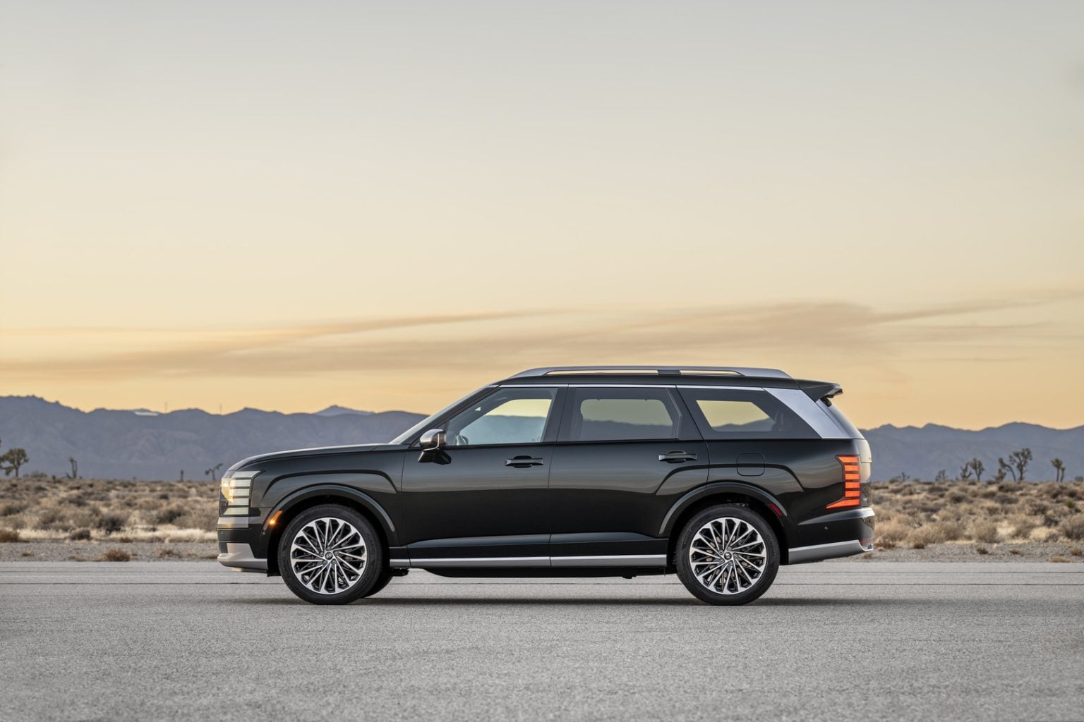 5 Ways the 2026 Hyundai Palisade Hybrid Delivers Fuel Efficiency and ...