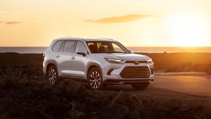 2024 Toyota Grand Highlander near Vancouver | Destination Toyota Burnaby